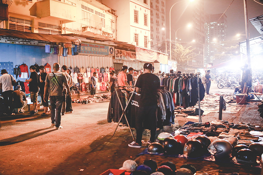 LET’S GO THRIFTING! – In Press Global